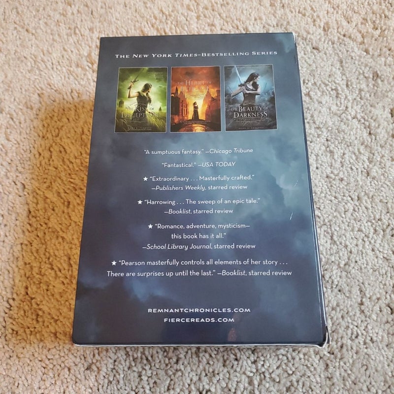 The Remnant Chronicles Boxed Set by Mary E. Pearson