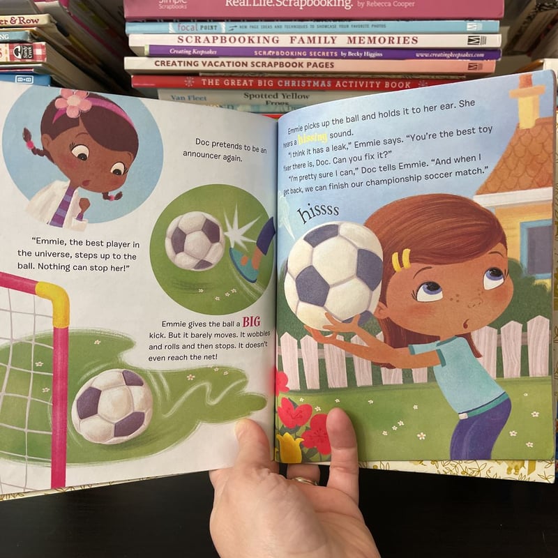 Boomer Gets His Bounce Back (Disney Junior: Doc Mcstuffins) by Andrea ...