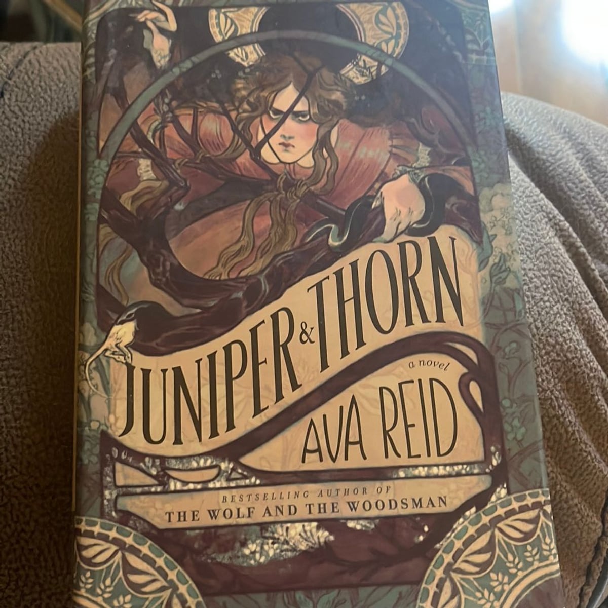 Juniper and Thorn by Ava Reid, Hardcover | Pangobooks