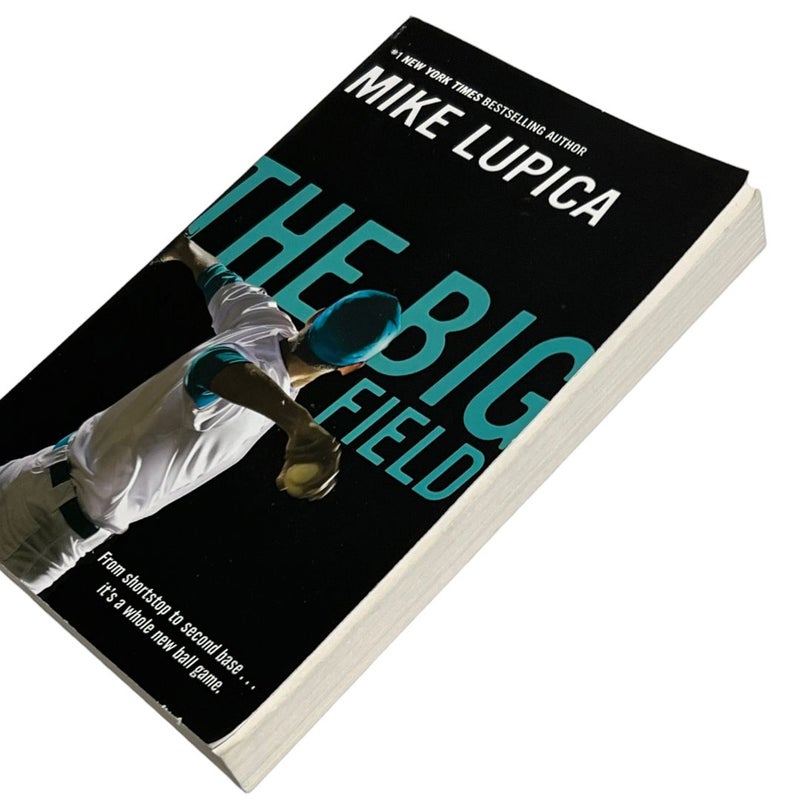 The Big Field by Mike Lupica, Paperback | Pangobooks