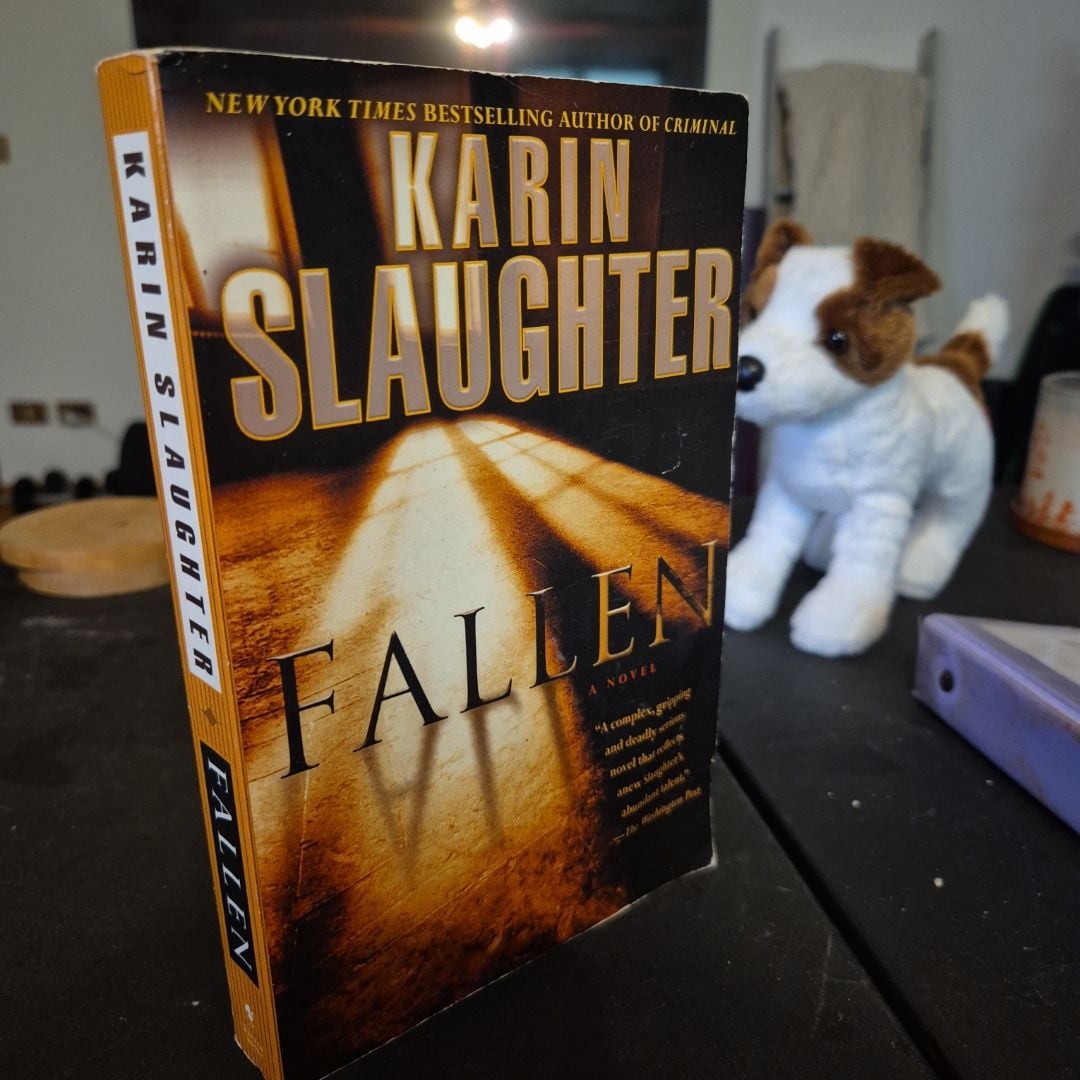 Fallen by Karin Slaughter, Paperback | Pangobooks
