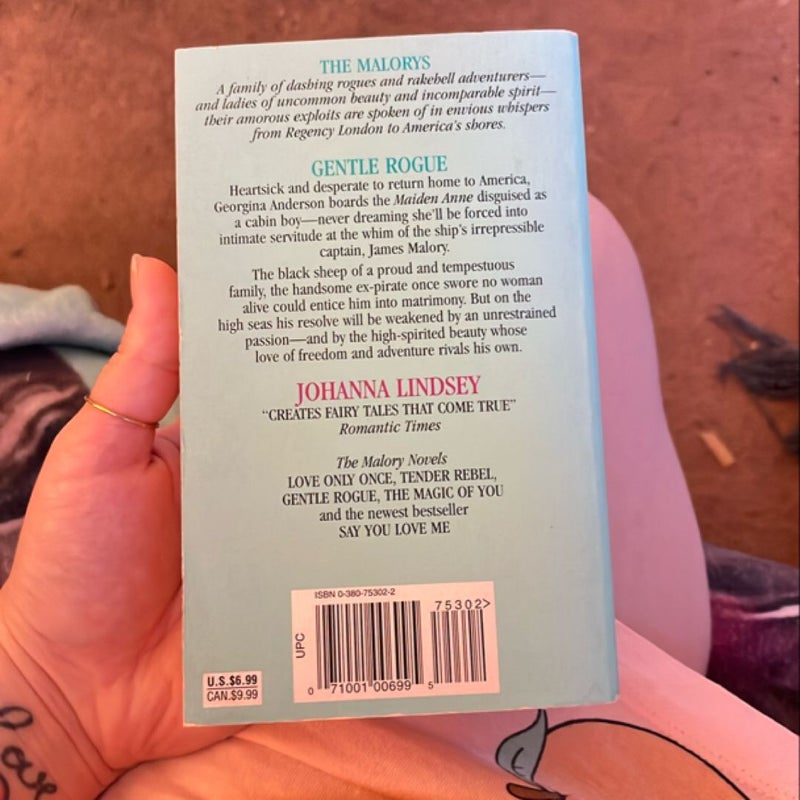 Gentle Rogue by Johanna Lindsey, Paperback | Pangobooks