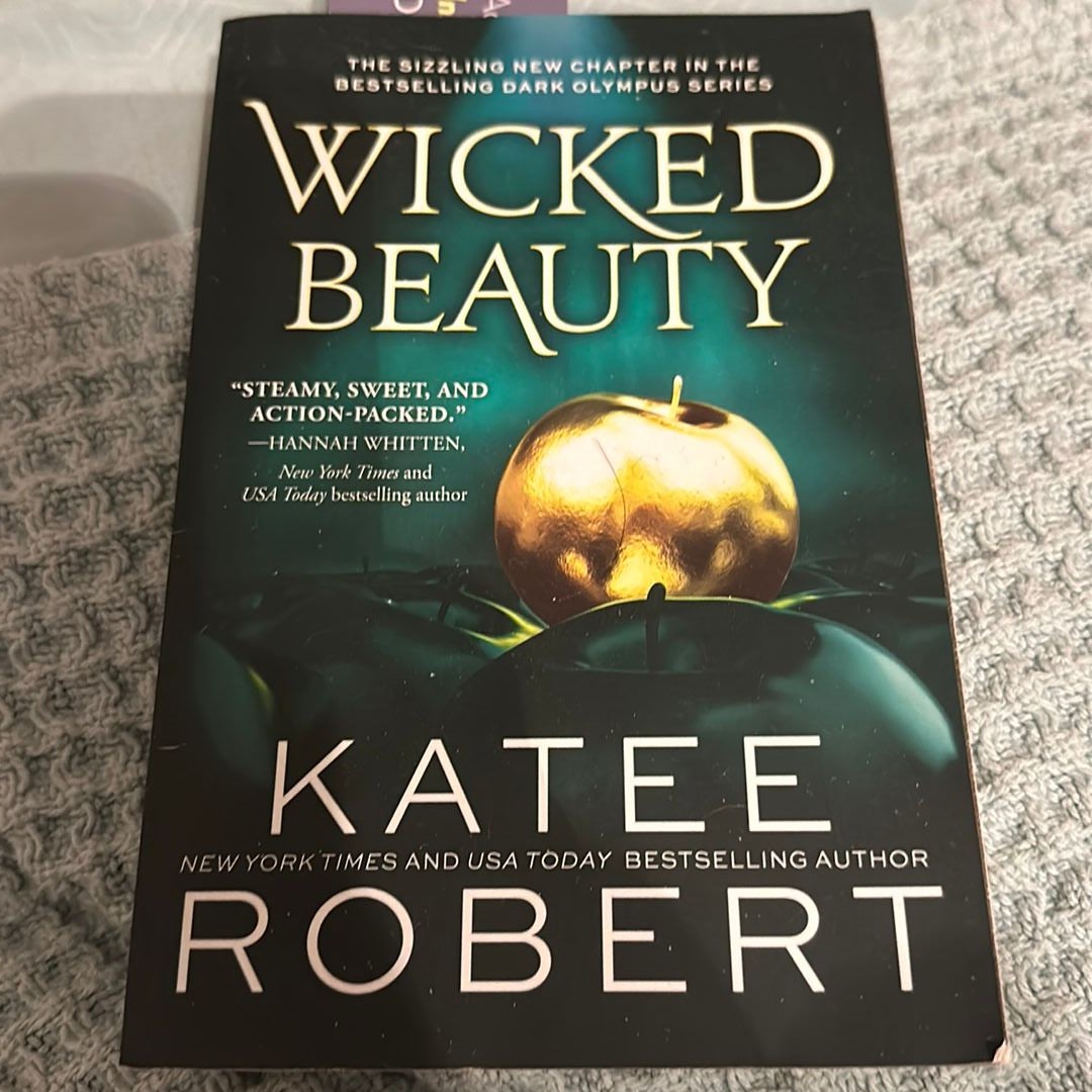 Wicked Beauty by Katee Robert, Paperback | Pangobooks