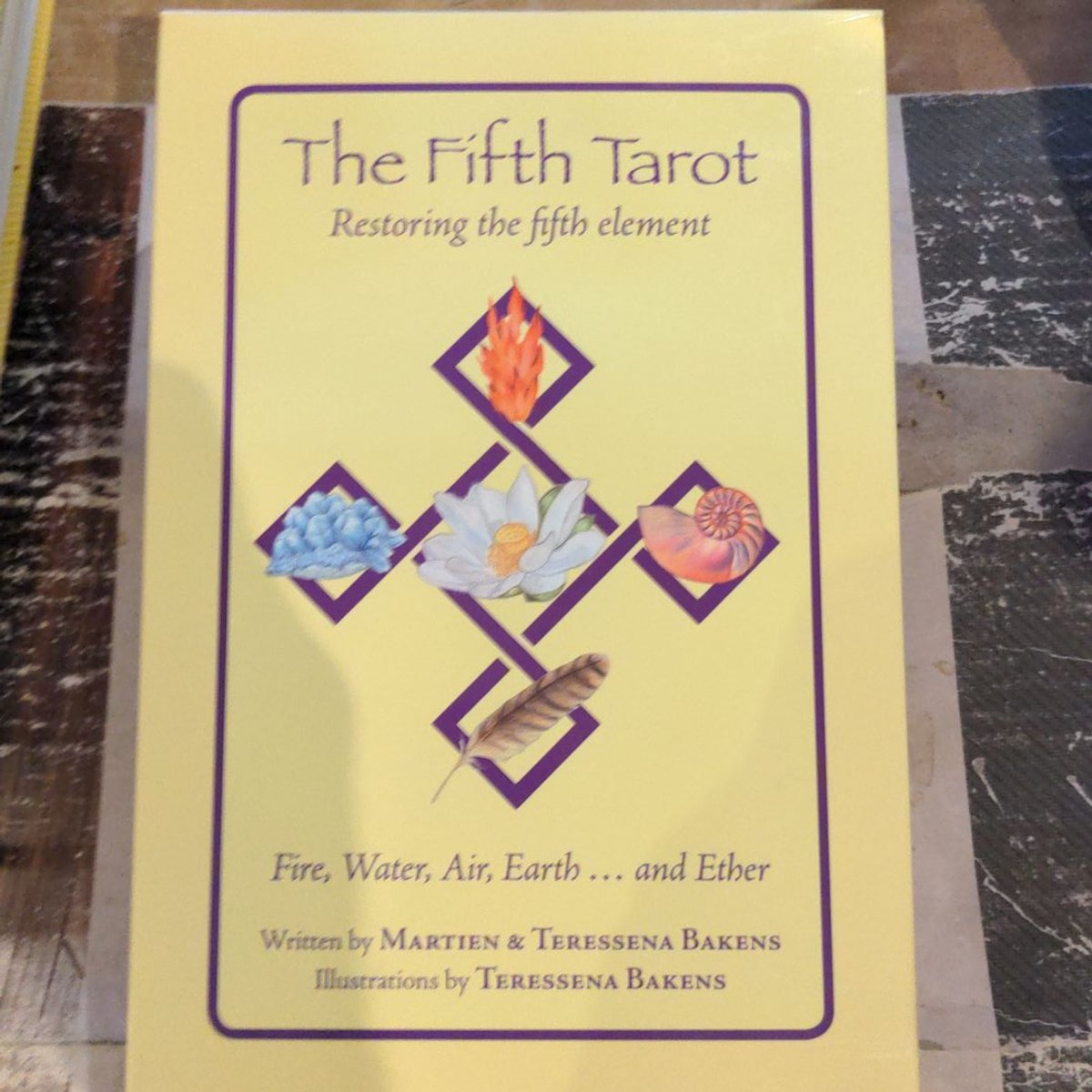 The Fifth Tarot by Teressena Bakens