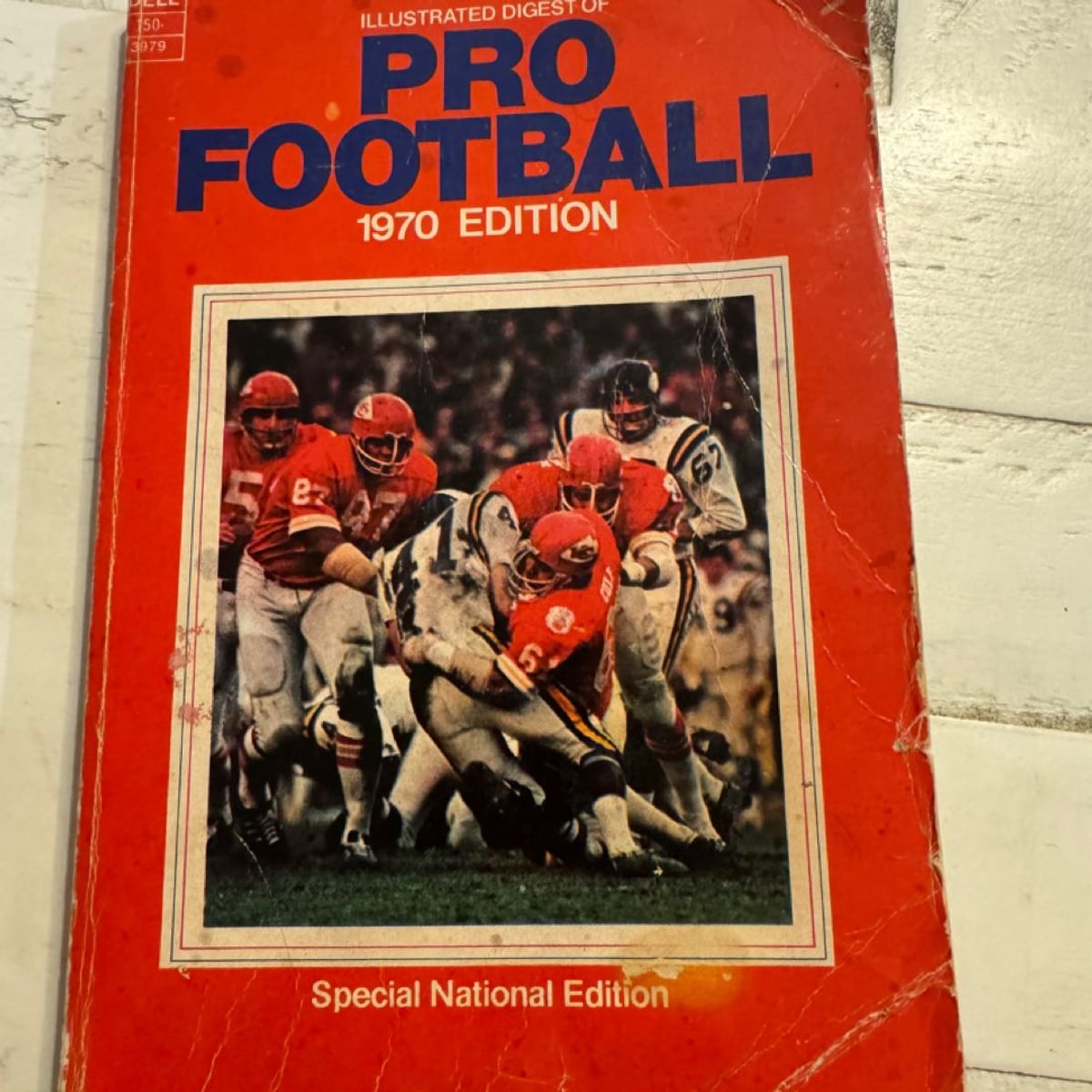 Illustrated Digest of Pro Football 1970 Edition by Ed Croke and Art ...