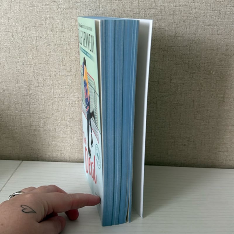 The Deal by Elle Kennedy, Paperback | Pangobooks
