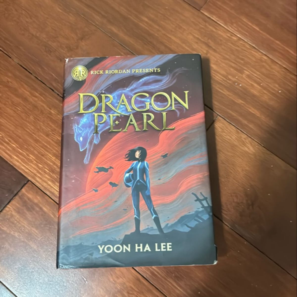 Dragon Pearl by Yoon Ha Lee, Kim Mai Guest
