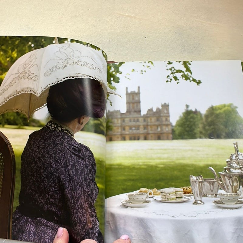The Official Downton Abbey Afternoon Tea Cookbook by Downton Downton ...