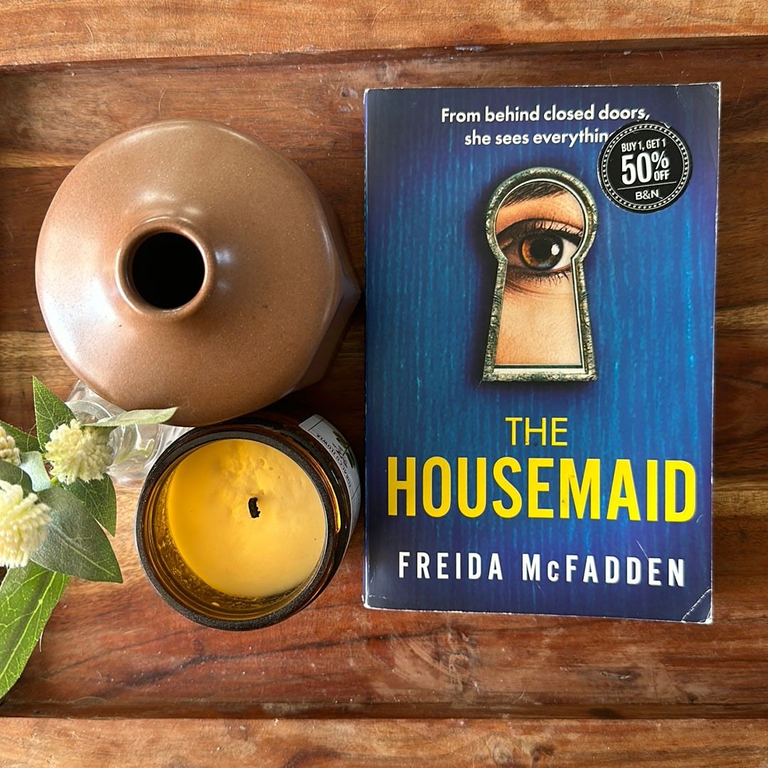 The Housemaid by Freida McFadden, Paperback | Pangobooks
