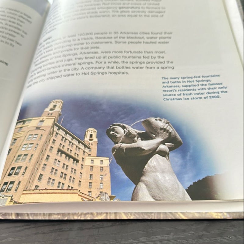 Ice Storms by Library of Natural Disasters , Hardcover | Pangobooks