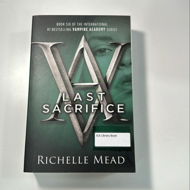 Last Sacrifice by Richelle Mead, Paperback | Pangobooks