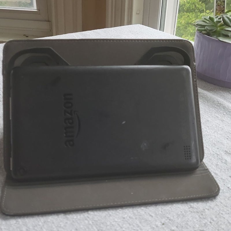 Amazon Kindle Fire 5 Gen by none , Hardcover | Pangobooks