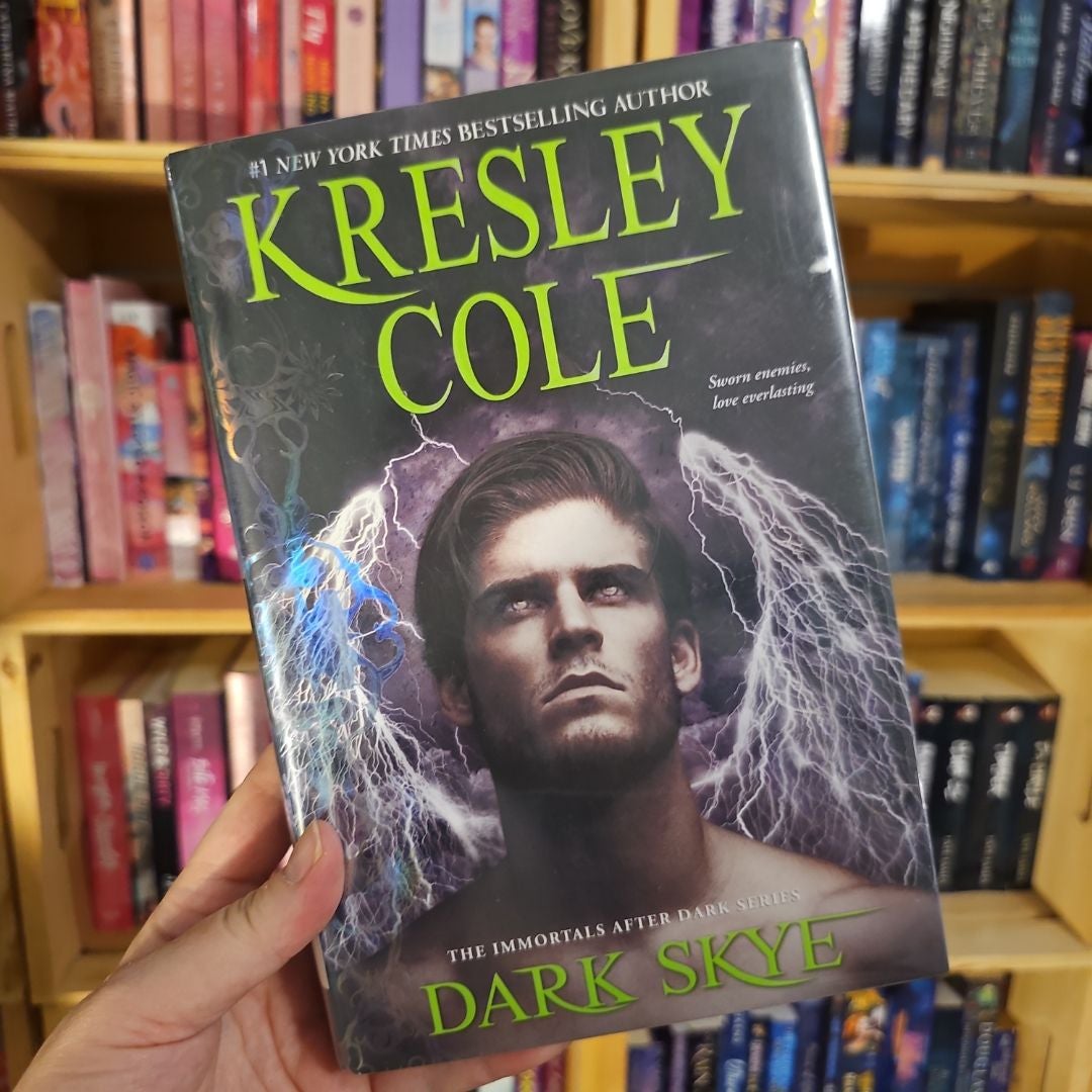 Dark Skye by Kresley Cole