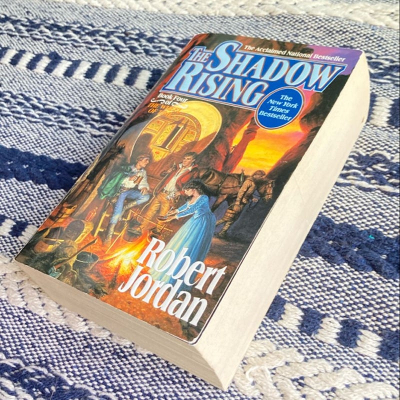 The Shadow Rising by Robert Jordan, Paperback | Pangobooks