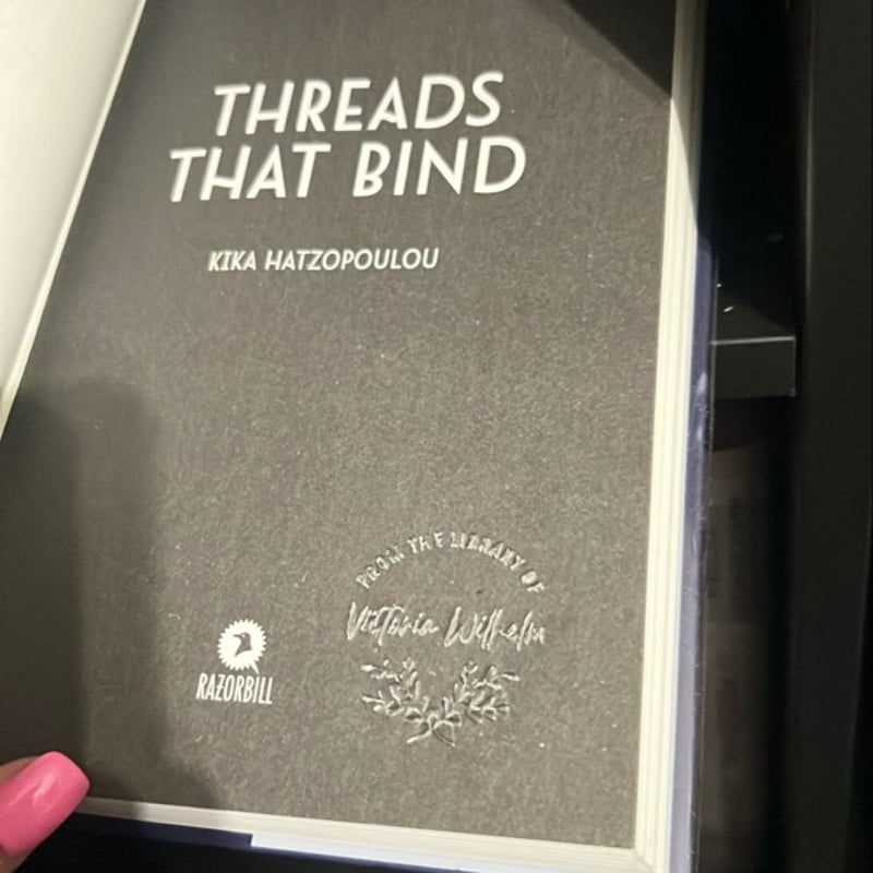 Threads That Bind by Kika Hatzopoulou, Hardcover | Pangobooks