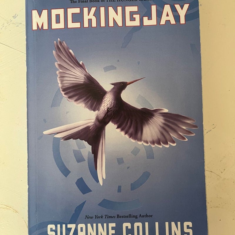 Mockingjay by Suzanne Collins, Paperback | Pangobooks