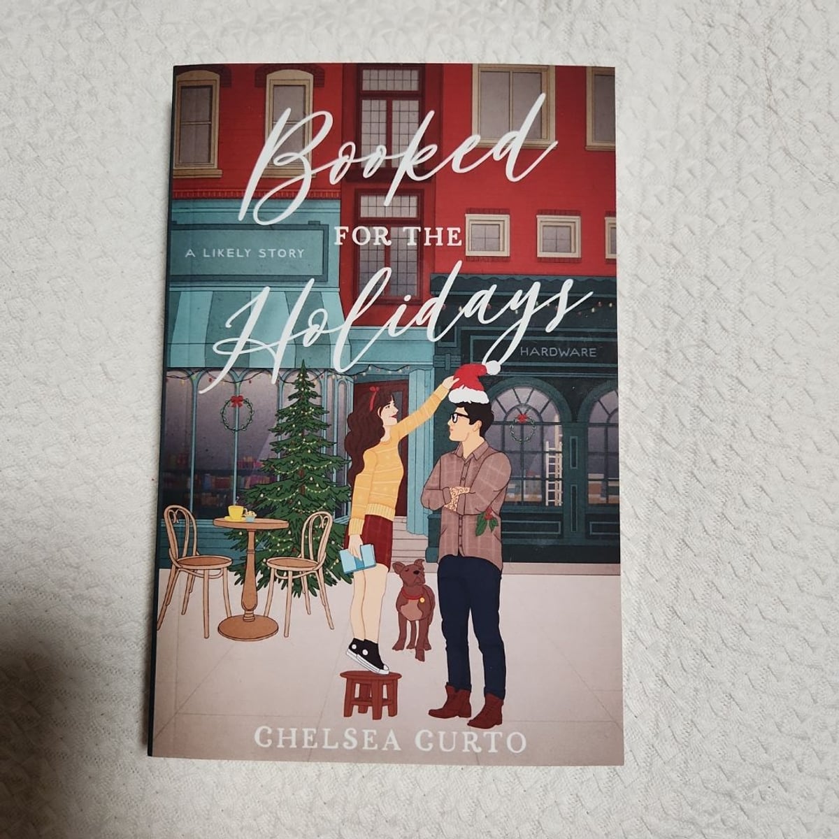 Booked for the Holidays by Chelsea Curto, Paperback | Pangobooks