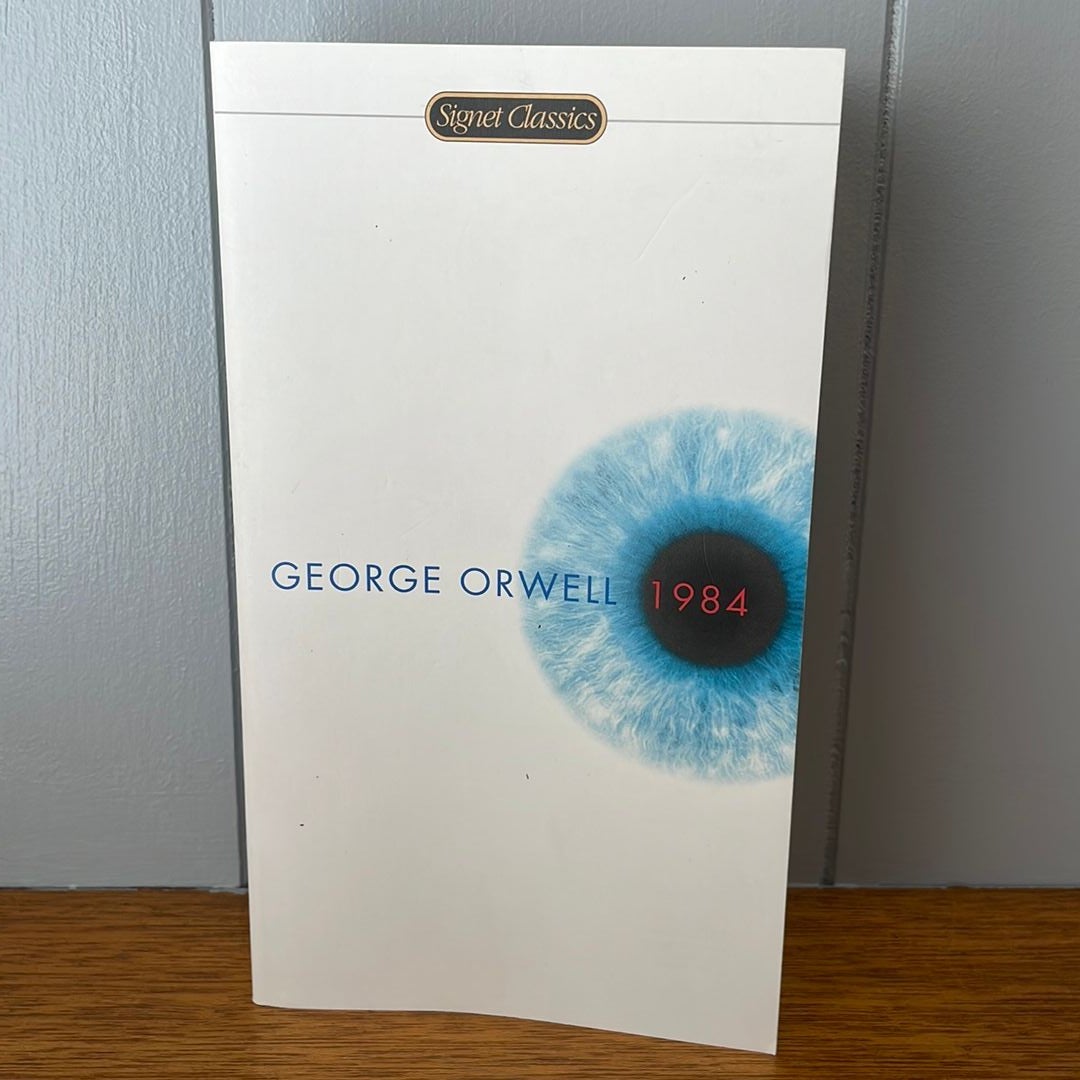 1984 by George Orwell, Paperback | Pangobooks