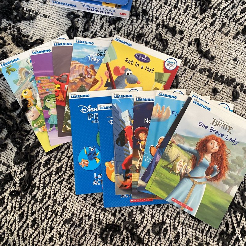 Disney Pixar Phonics Reading Program by Scholastic , Paperback | Pangobooks