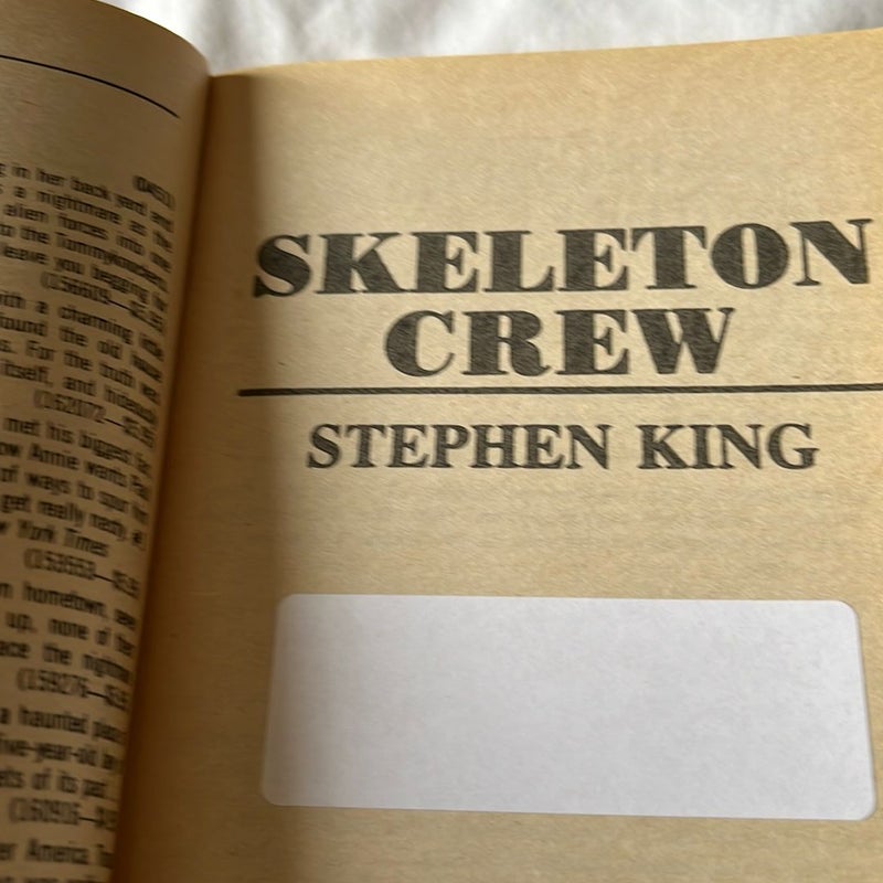 Skeleton Crew by Stephen King, Paperback | Pangobooks