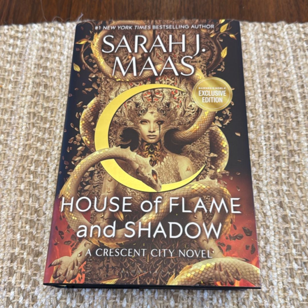 House of Flame and Shadow (B&N) by Sarah J Maas, Hardcover | Pangobooks