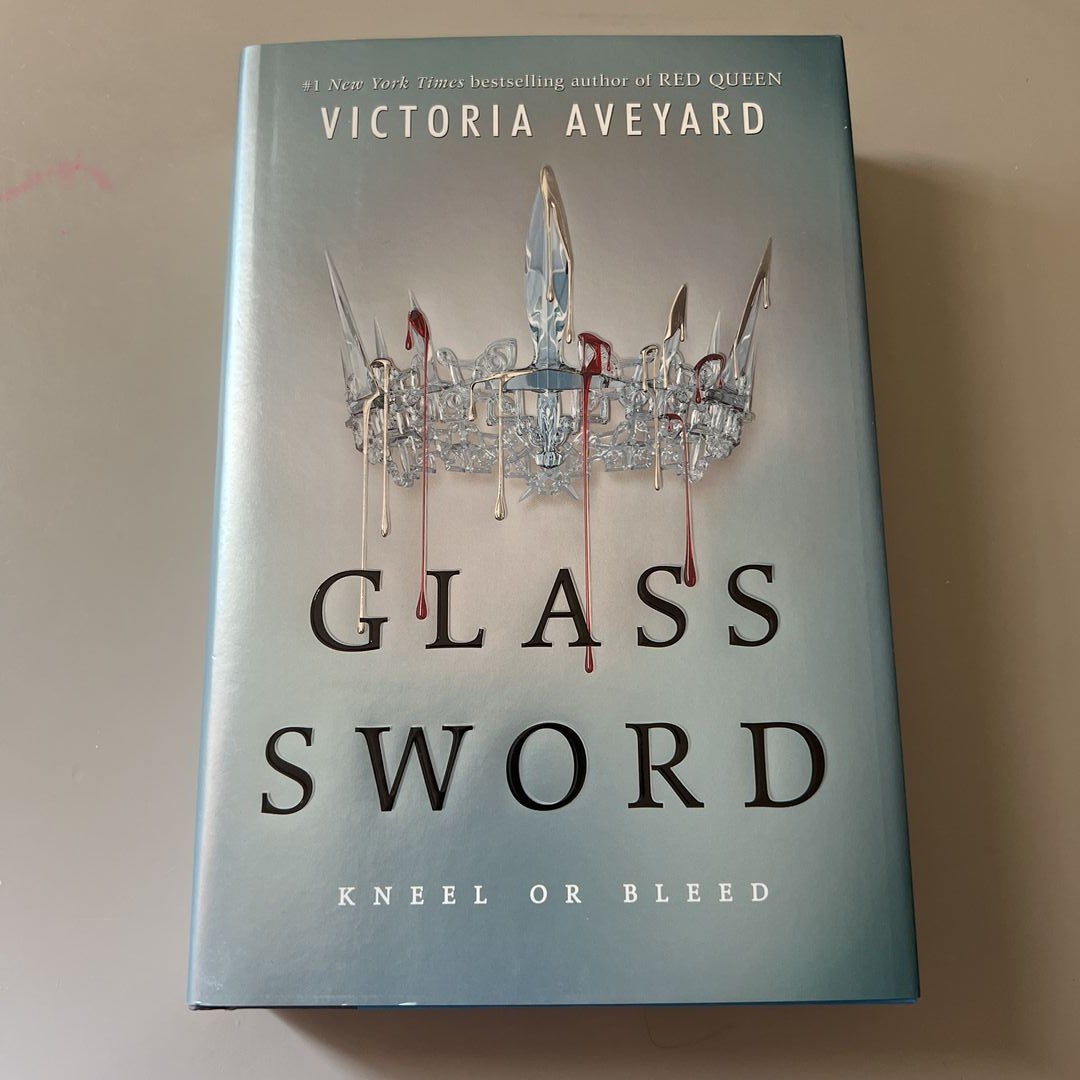 Glass Sword by Victoria Aveyard, Hardcover | Pangobooks