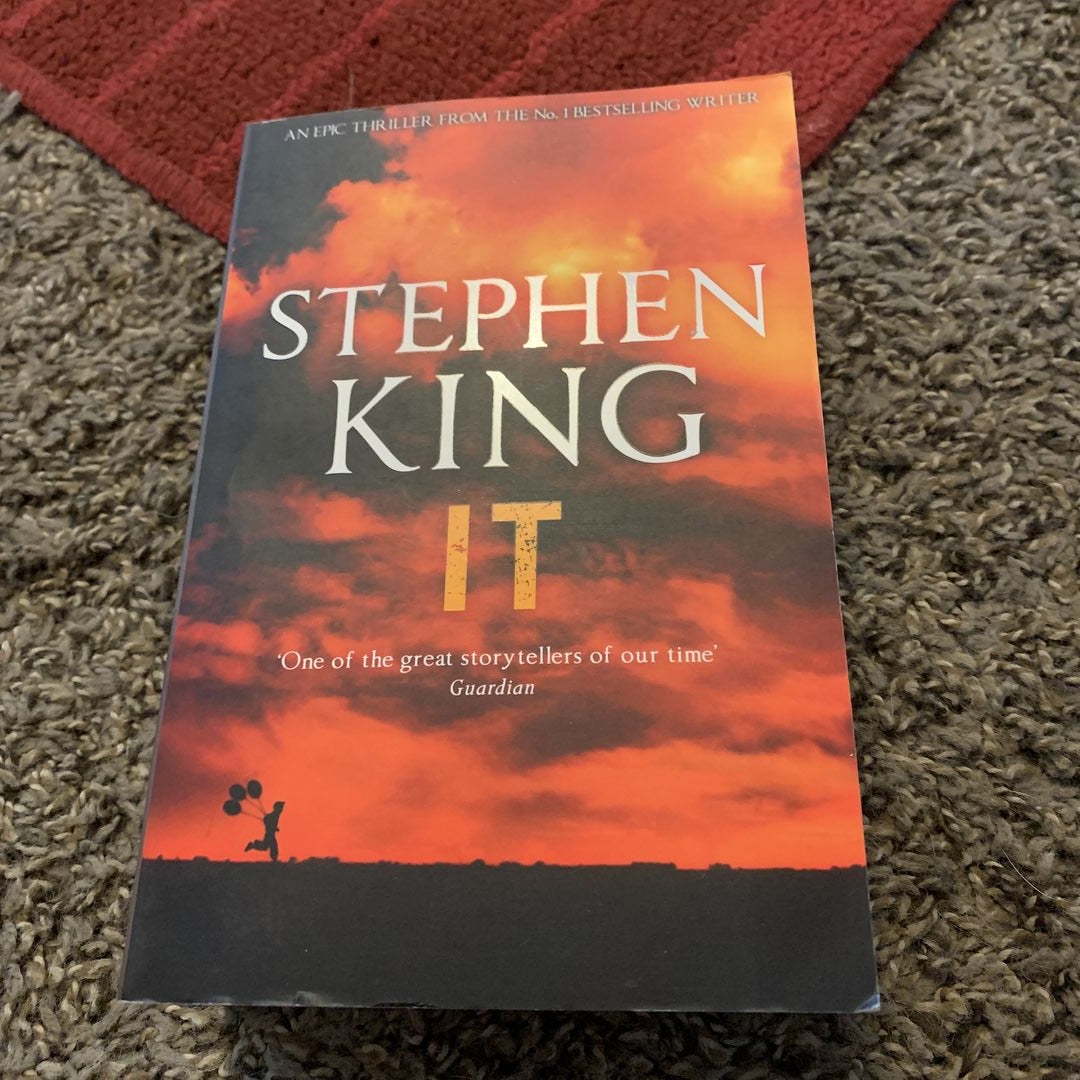 It by Stephen King, Paperback | Pangobooks