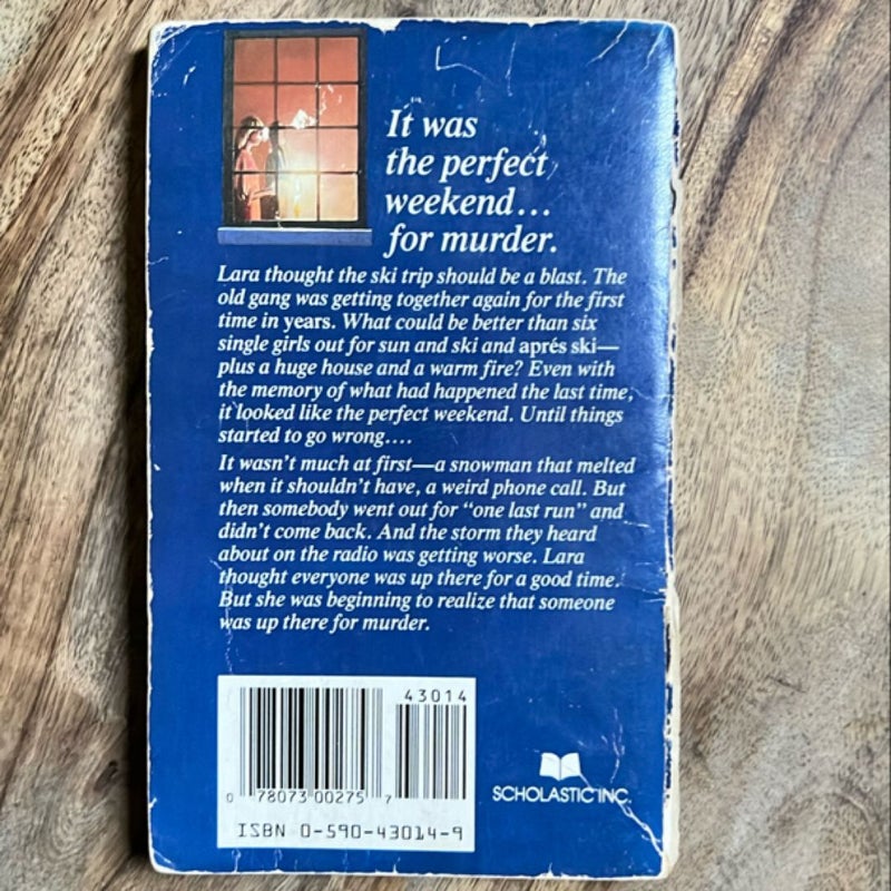 Slumber Party by Christopher Pike, Paperback | Pangobooks