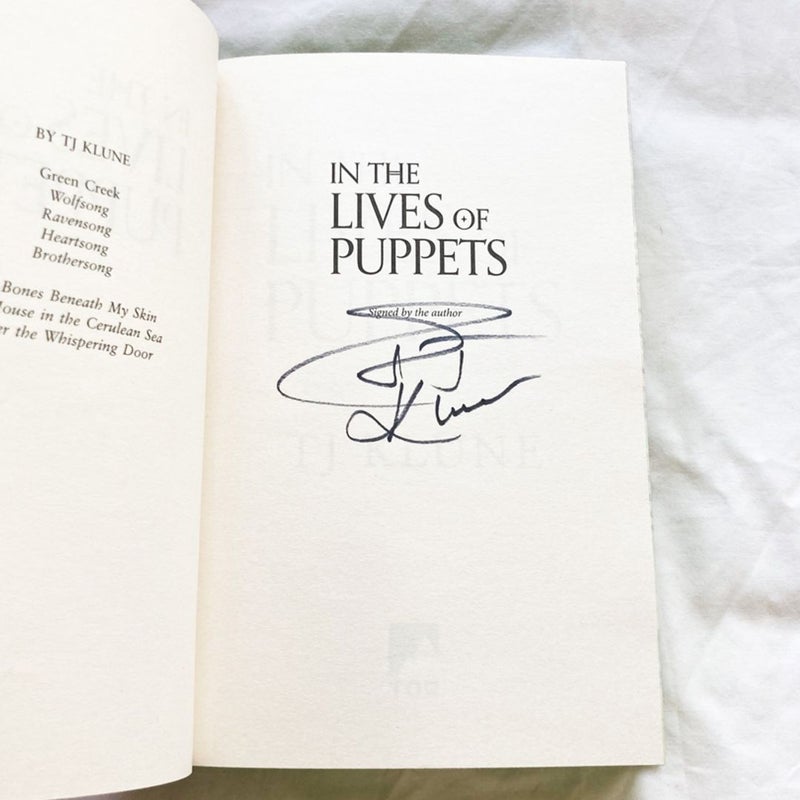 In the Lives of Puppets (SIGNED Waterstones Exclusive Edition) by T. J ...