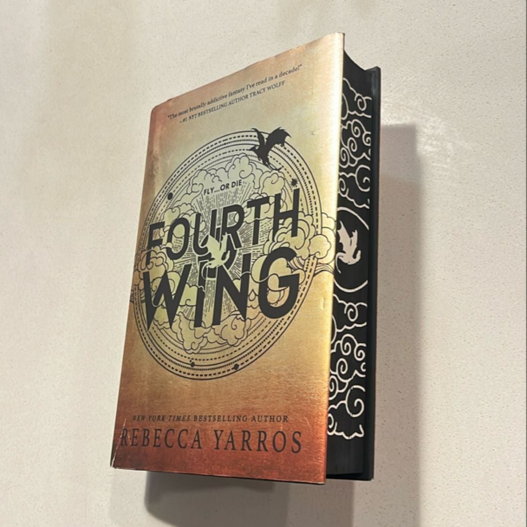 Fourth Wing by Rebecca Yarros, Hardcover | Pangobooks