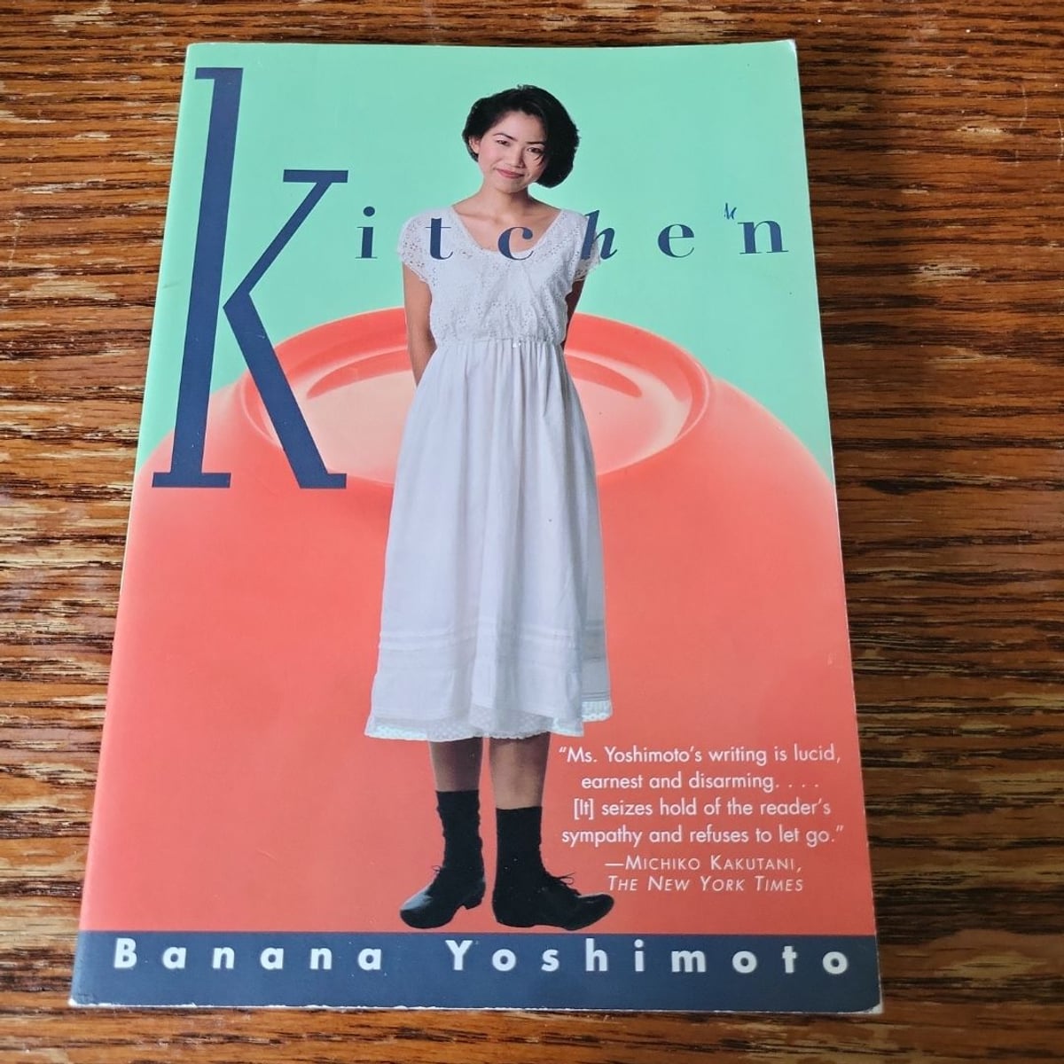 Kitchen by Banana Yoshimoto