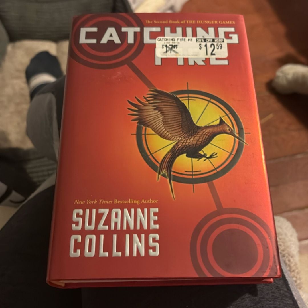 Catching Fire by Suzanne Collins, Hardcover | Pangobooks