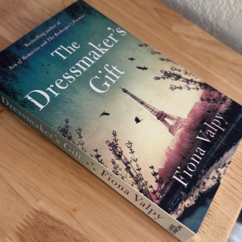 The Dressmaker's Gift by Fiona Valpy