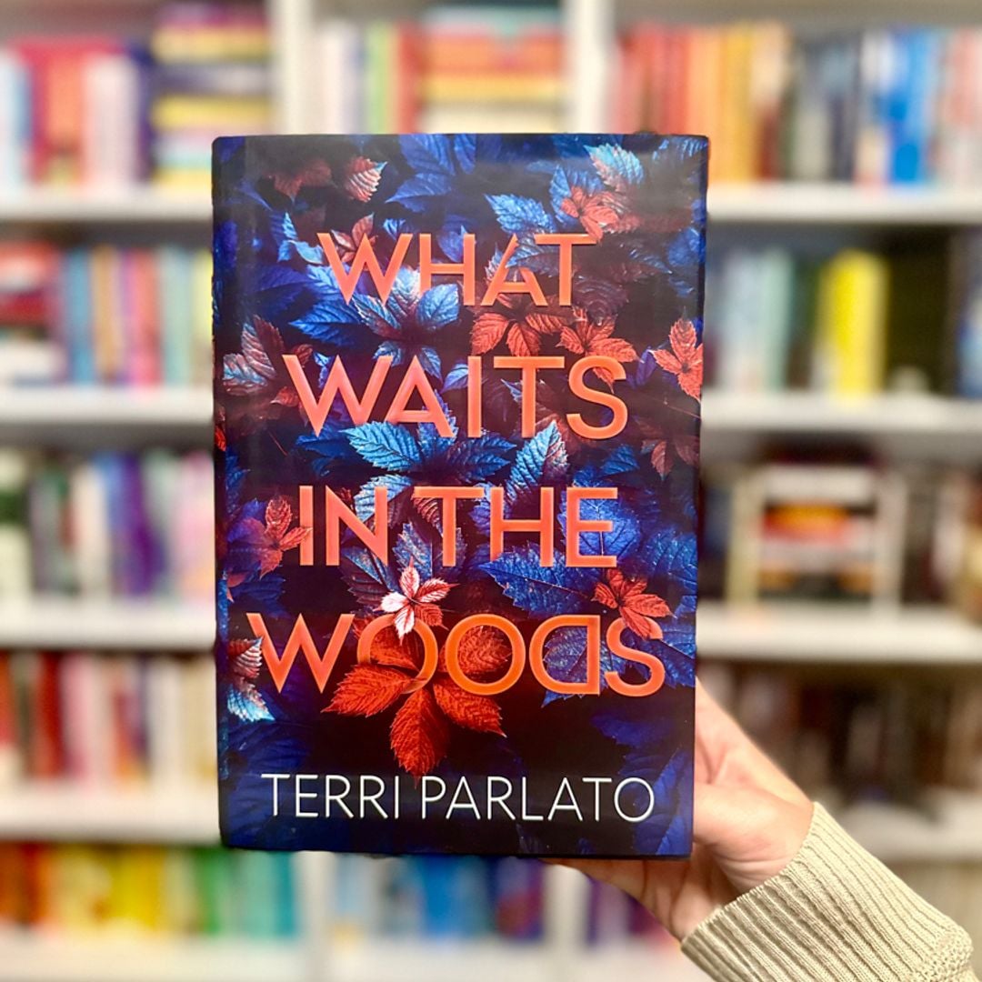 What Waits in the Woods by Terri Parlato, Hardcover | Pangobooks