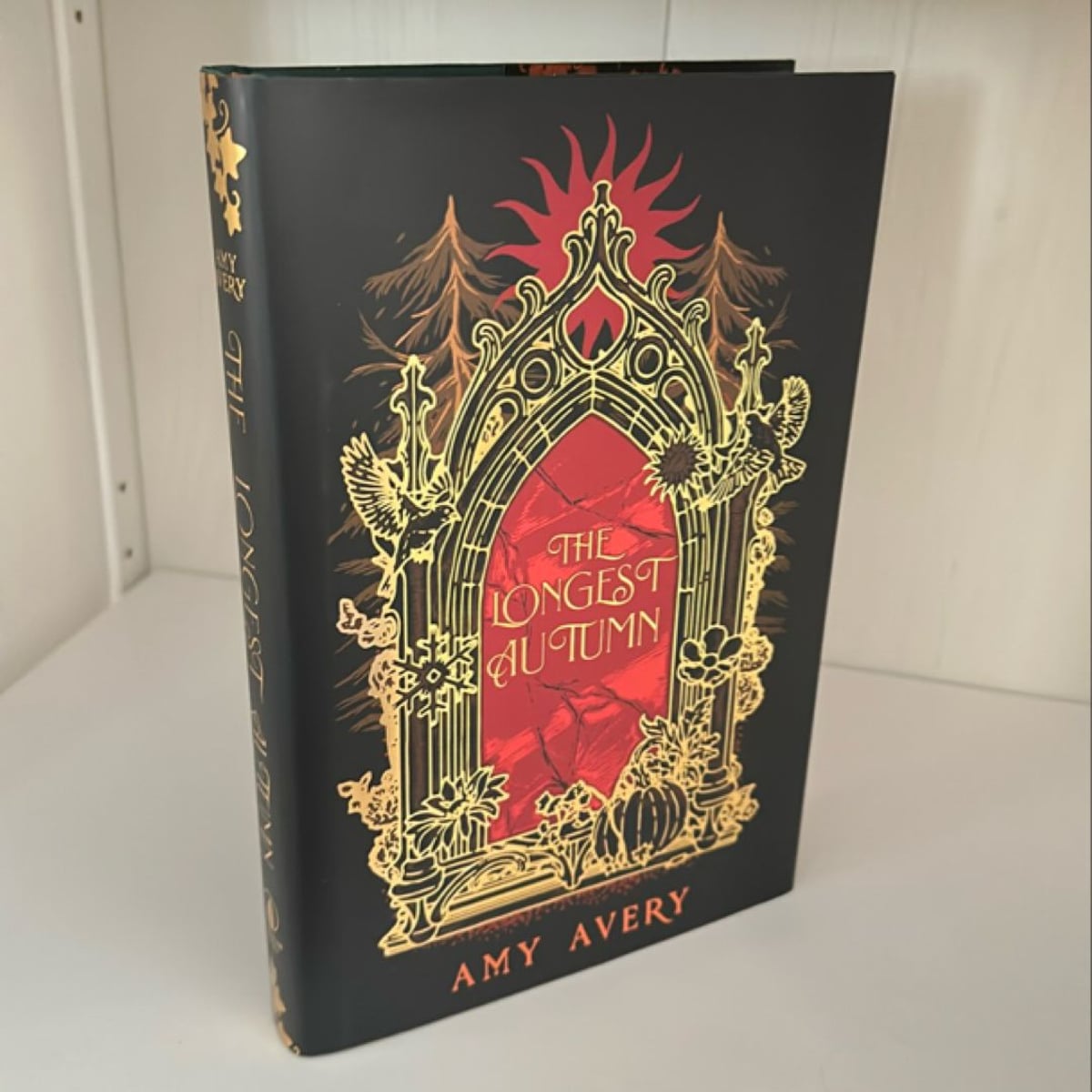 The Longest Autumn by Amy Avery, Hardcover | Pangobooks