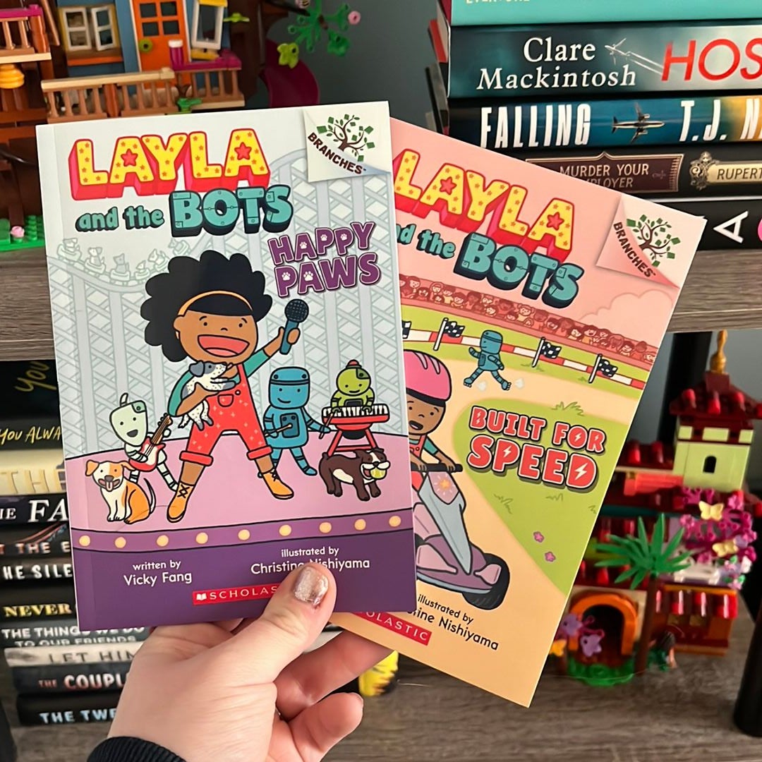 Happy Paws: a Branches Book (Layla and the Bots #1) (Summer Reading) by Vicky Fang