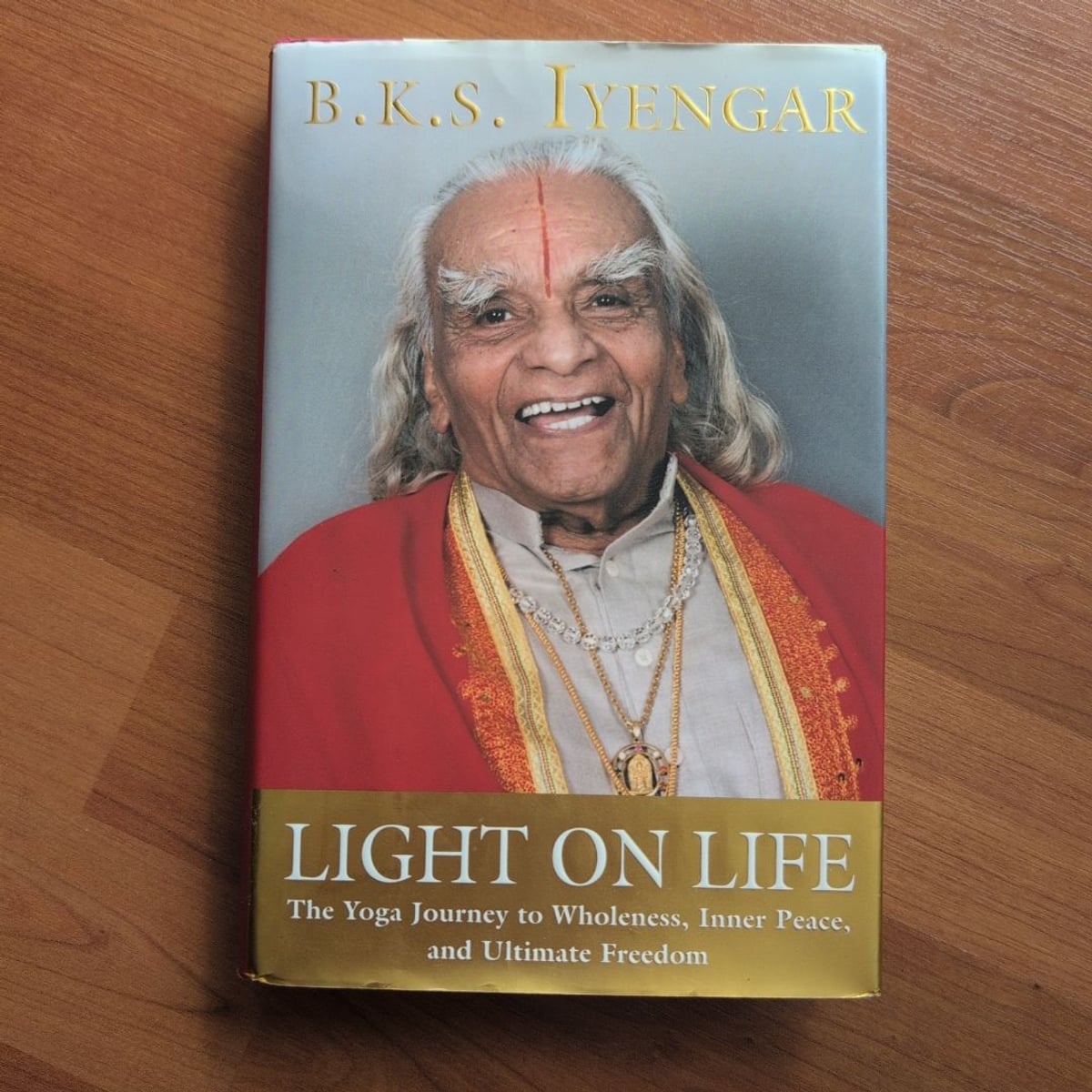 Light on Life by B. K. S. Iyengar, John J. Evans, Douglas Abrams