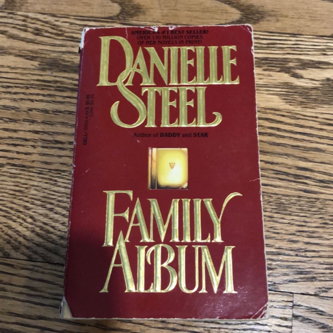 Family Album by Danielle Steel, Paperback | Pangobooks