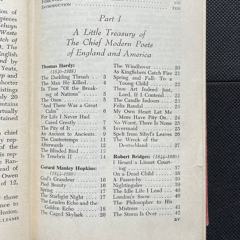 A Little Treasury of Modern Poetry by Williams, Hardcover | Pangobooks