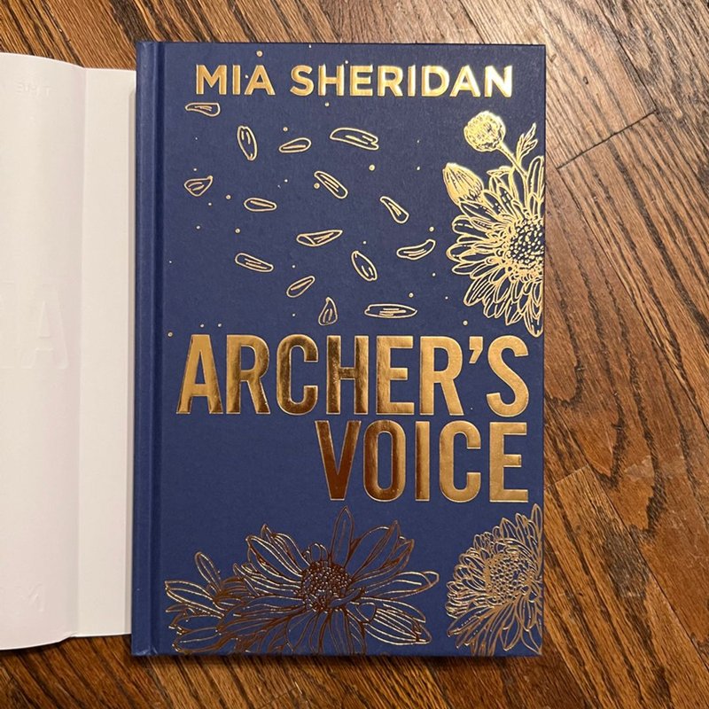 Archer's Voice *SIGNED* by Mia Sheridan, Hardcover | Pangobooks
