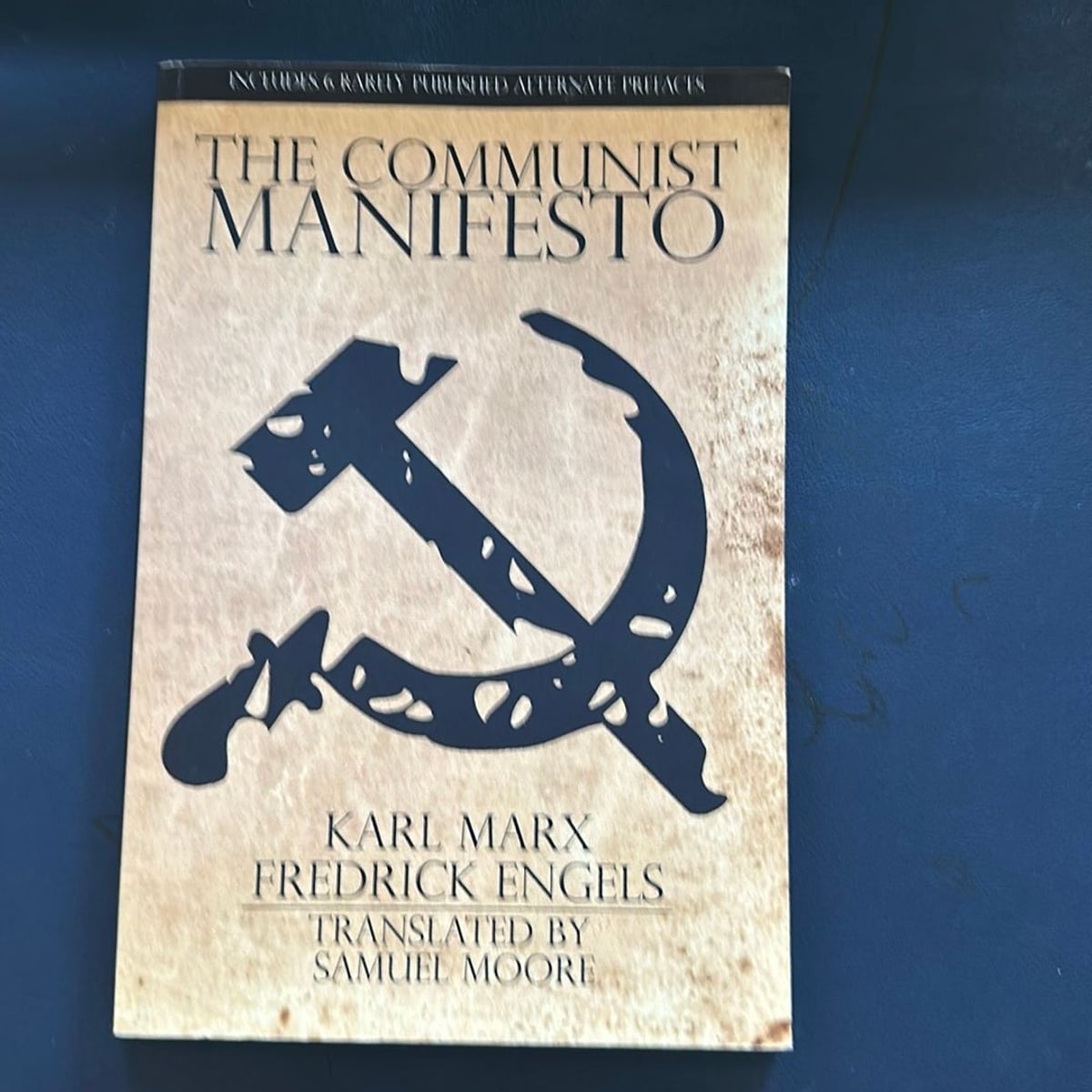 The Communist Manifesto by Karl Marx; Friedrich Engels; Samuel Moore ...
