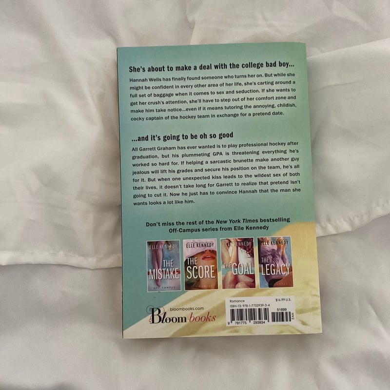 The Deal by Elle Kennedy, Paperback | Pangobooks