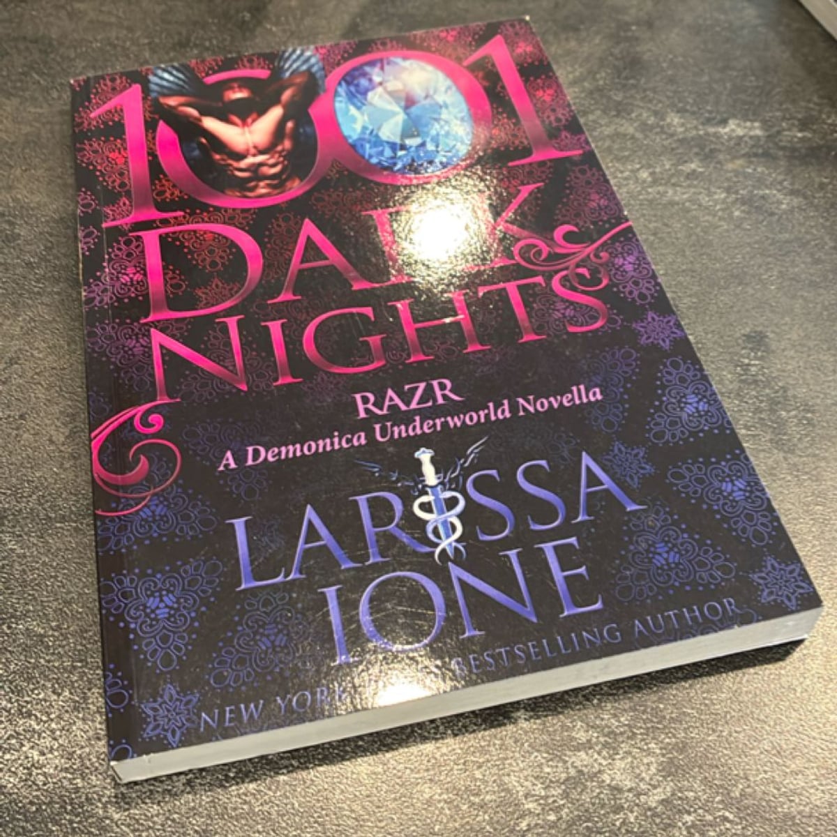 Razr; A Demonica Underworld Novella by Larissa Ione