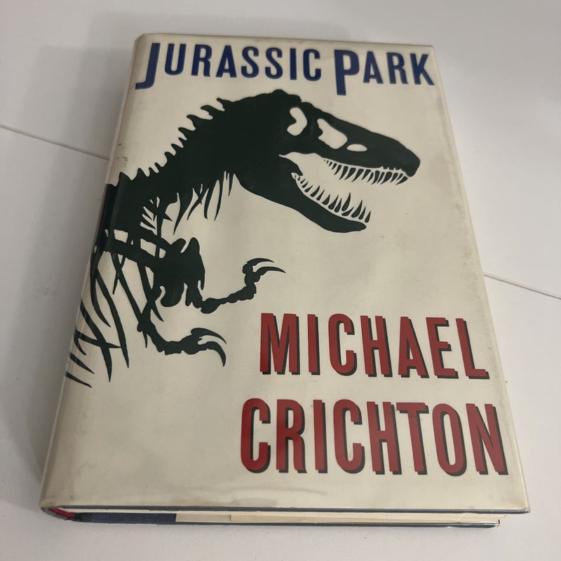 Jurassic Park by Michael Crichton, Hardcover | Pangobooks