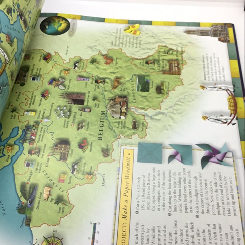 Children's Atlas of the World by Owen Weldon