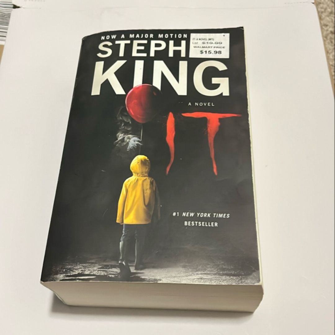 It by Stephen King, Paperback | Pangobooks