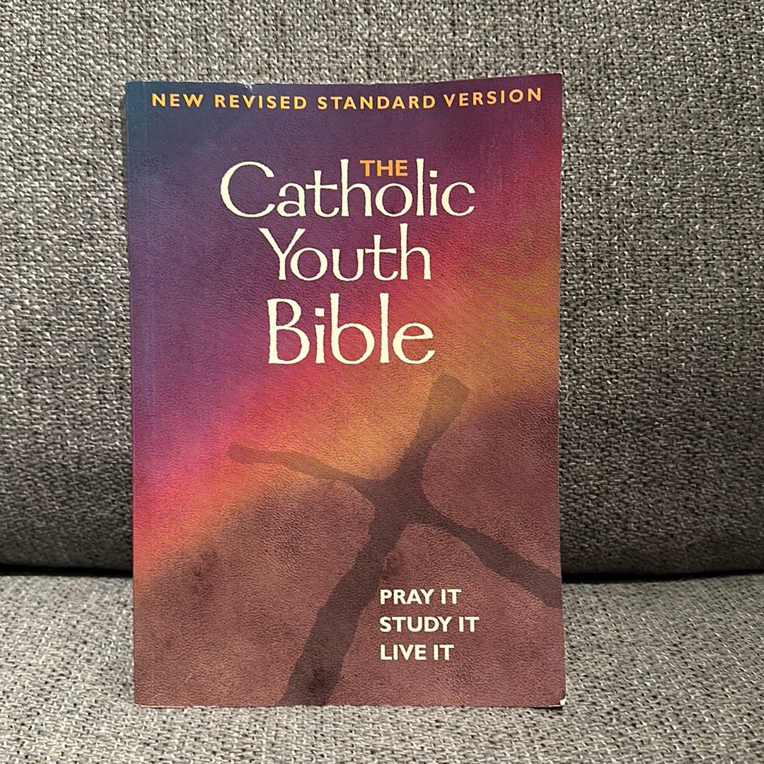Catholic Youth Bible by Harper Bibles