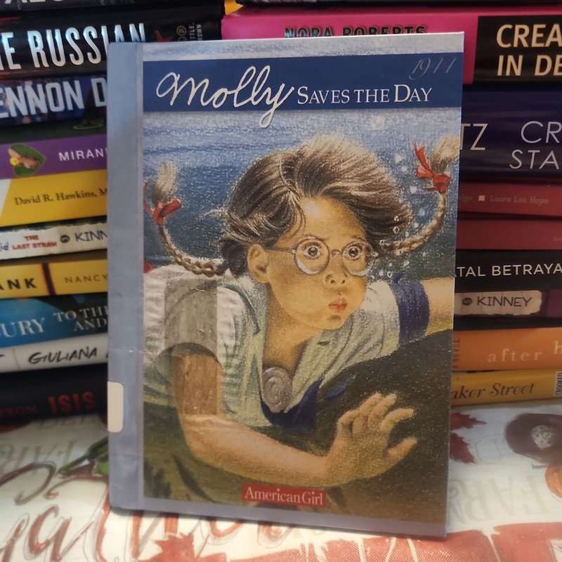 Molly Saves The Day By Valerie Tripp