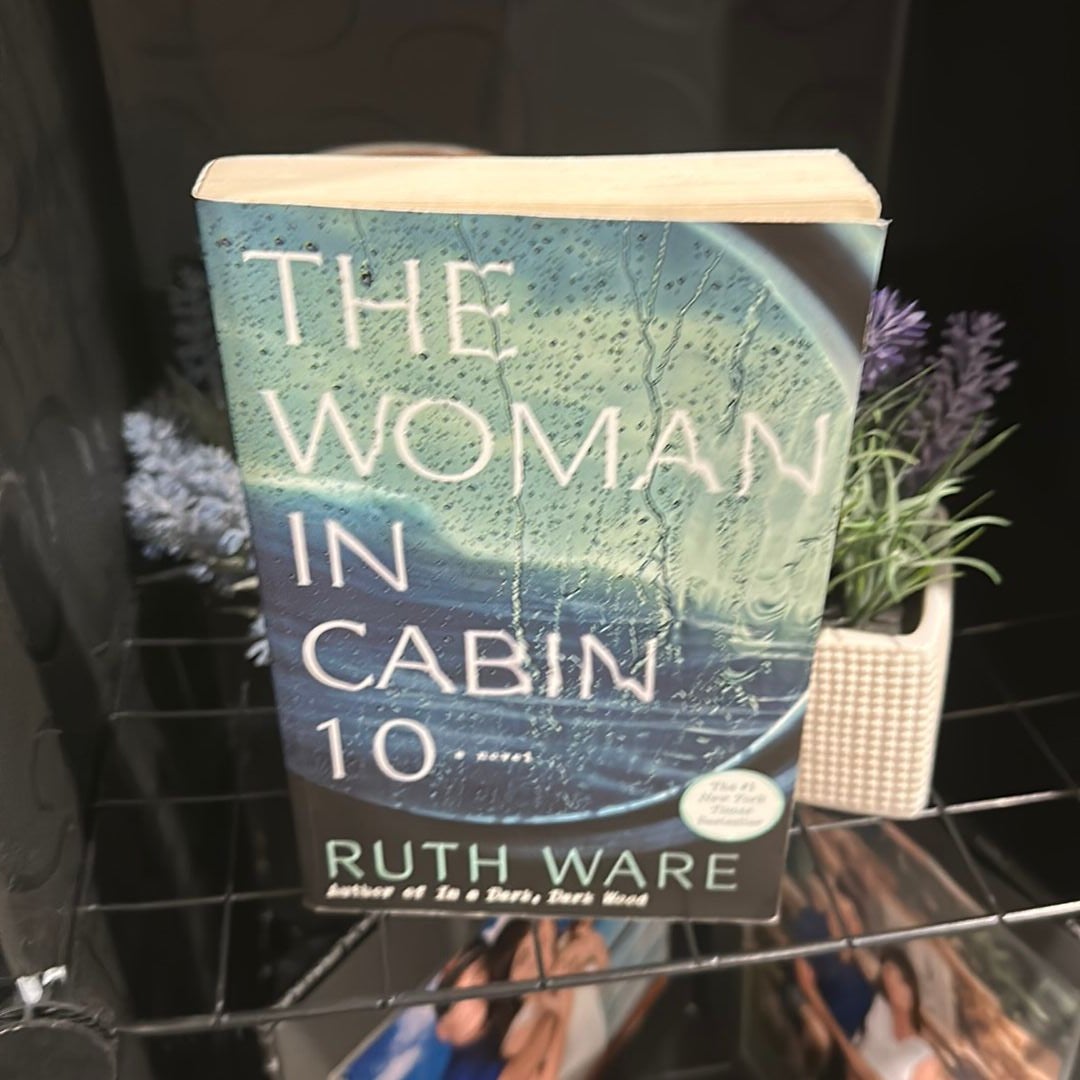 The Woman in Cabin 10 by Ruth Ware, Paperback | Pangobooks