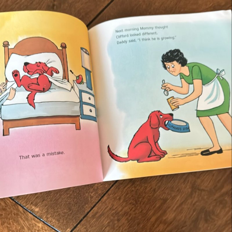 Clifford the Small Red Puppy by Norman Bridwell